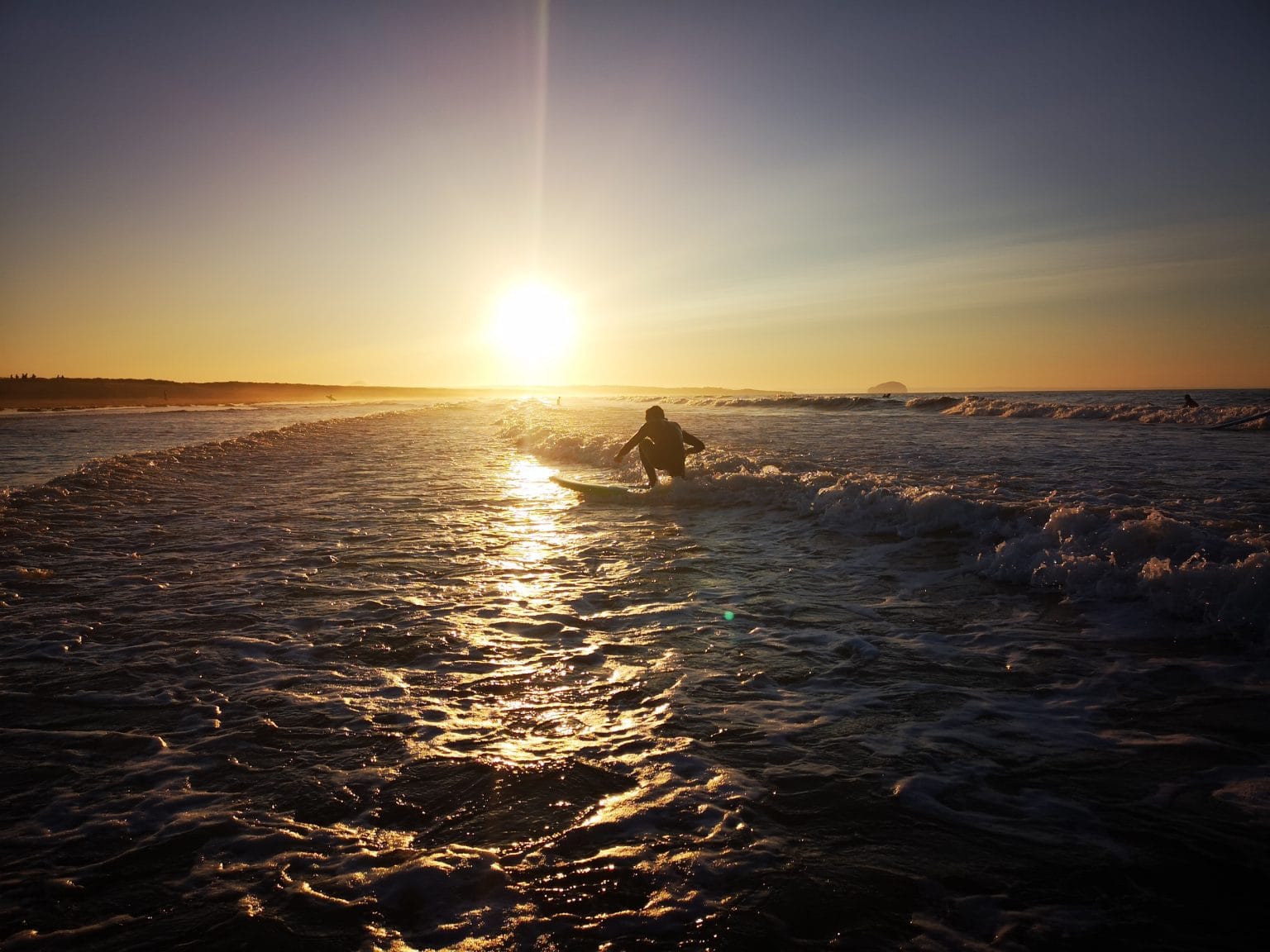 Surfing courses in Dunbar start with nice surf forecast - Coast to ...